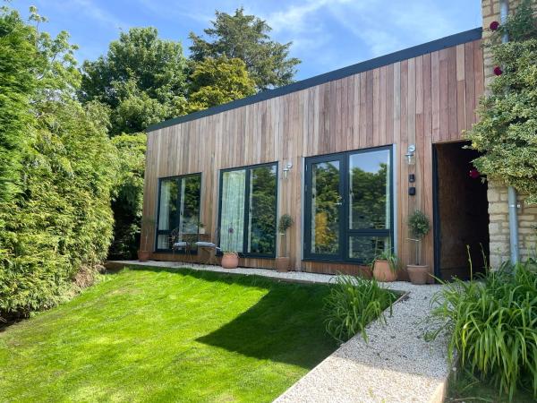 The Olive Tree - Peaceful And Tranquil Gem In Box - Corsham