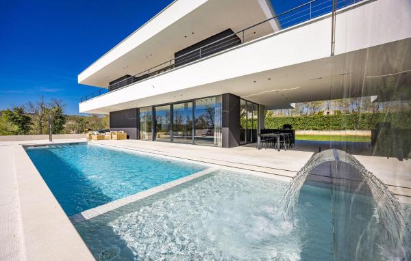 Gorgeous Home In Sterna - Motovun