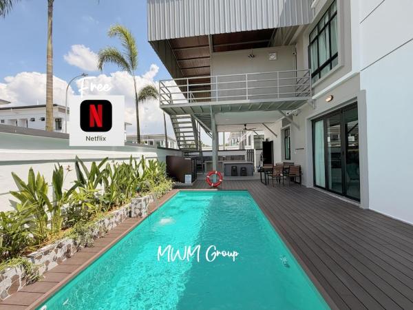 Ulu Tiram Mw Luxury Pool Villa With Indoor Playground Ktv Bbq - Masai