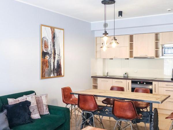 Visit Baltic - Rezydencja Sienkiewicza Apartament Sławomira Mrożka Z 2 Sypialniami Rs2 29 - Świnoujście