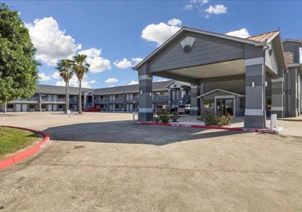 Hotel Blue Baytown, Texas - Baytown, TX