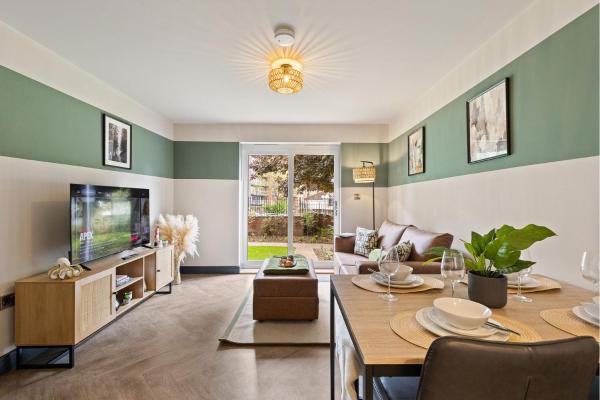 Victoria Court - Stay Angels - Chesterfield