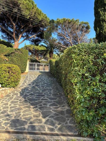 Gîte 500m De La Mer Aux Issambres - Rez De Jardin - Saint-Tropez