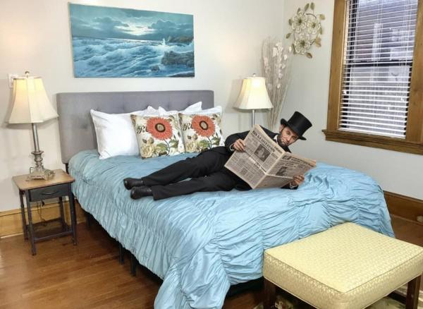 2 Bedroom, Near Downtown, Ohio City, And Central! - Cleveland