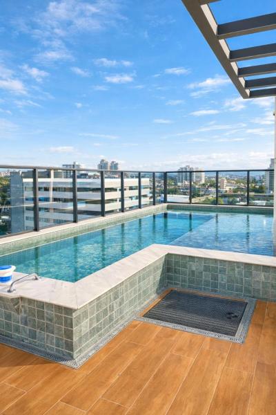 Flat 2 Quartos Com Suíte, Piscina, Garagem E Self Check In - Teresina
