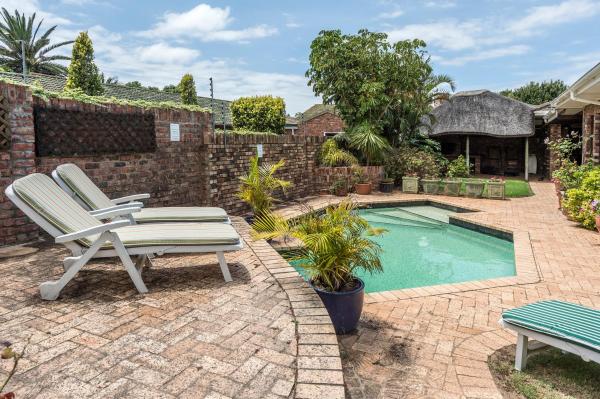 Summer Blue Guesthouse - Gqeberha