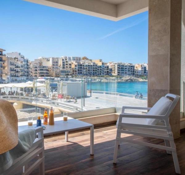 Electra Residence - Luxury Central Beachview Apartment - Malta