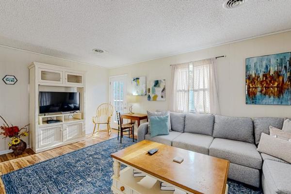 Rehoboth Beach Anna B St - Dewey Beach, DE