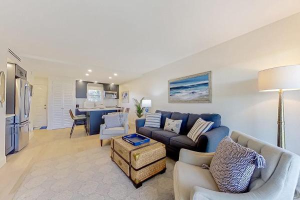 Angler's Cove Getaway - Marco Island, FL