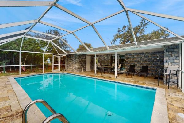 Sunshine Charm - Port Charlotte, FL