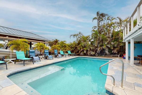 Laze Away - Fort Myers Beach, FL