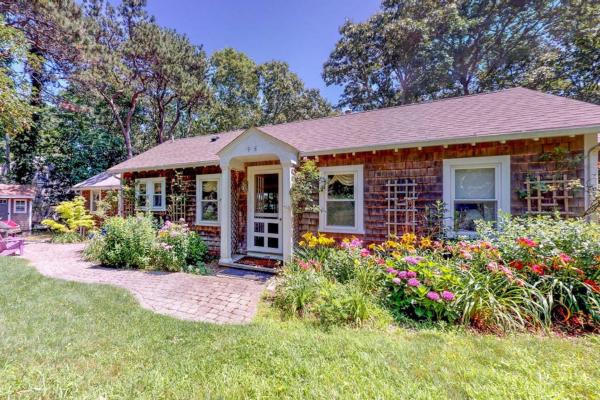 Cove Cottage - Falmouth, MA