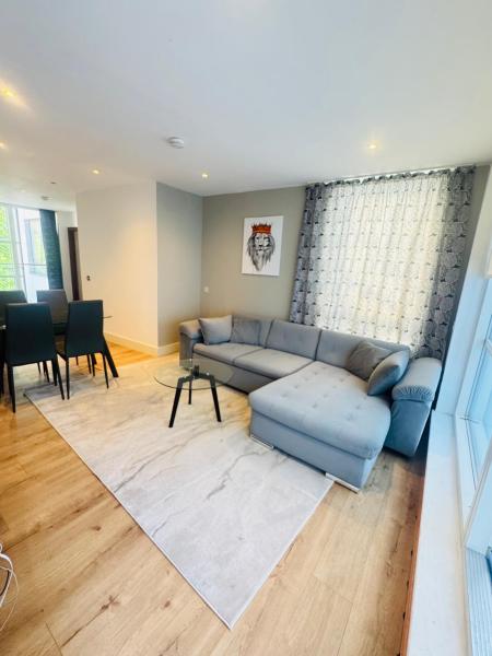 Spacious One-bedroom Flat - London