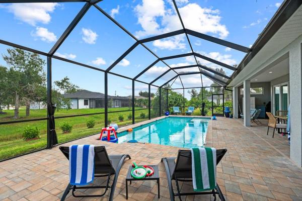 Tranquil Treasure - Englewood, FL