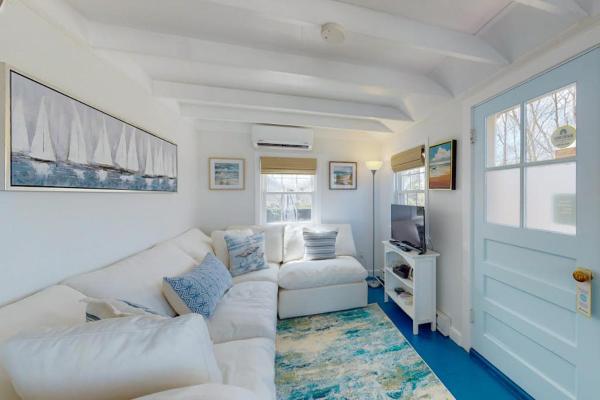 Cottage By The Bay - Falmouth, MA