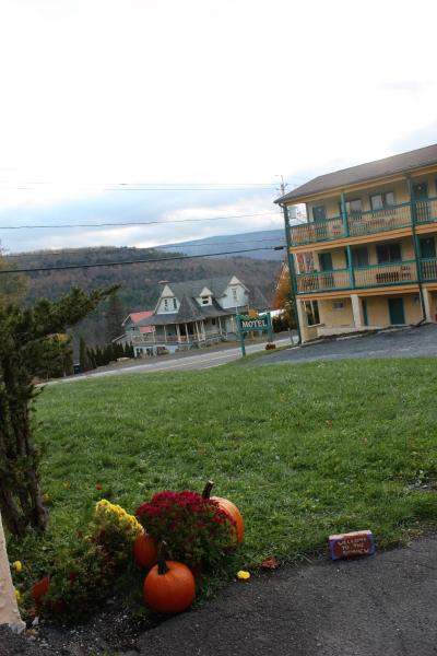 The Sunview Motel - Hudson Valley, NY