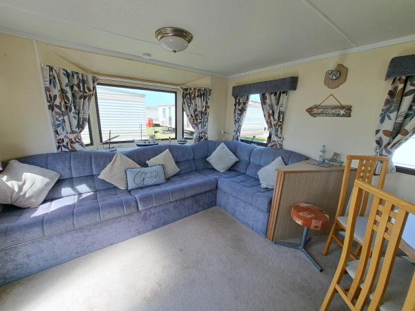 Plum 4 Homely 3 Bedroom 6 Berth Static Caravan Bedding Included On Coral Beach In Ingoldmells Close To Fantasy Island And The Beach - Chapel Saint Leonards