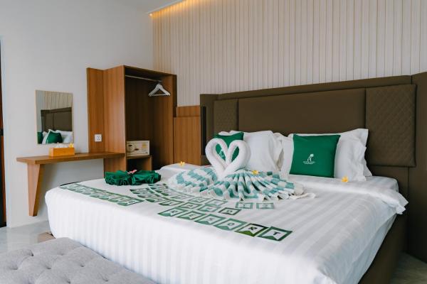 Kawaland Glamping Resort - Bintan Island