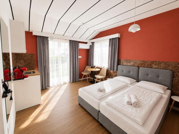 Modern Studio Nr 10 Private Kitchenette And Bathroom - Лимассол