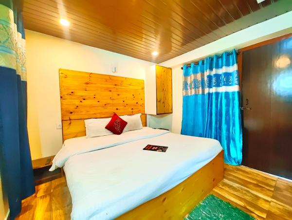 Hotel Jagdish Naini Lake R-r Residency Near The Mall Road - Best Hotel In Nainital - Nainital
