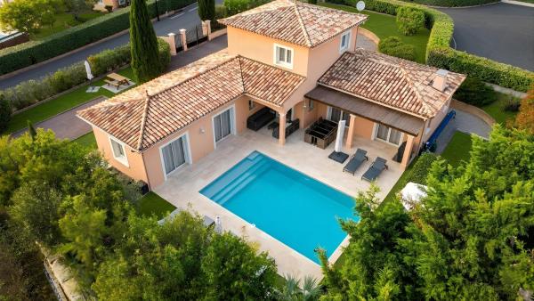 Villa Giovanna à Saint-raphaël Avec Piscine Chauffée - Saint-Raphaël
