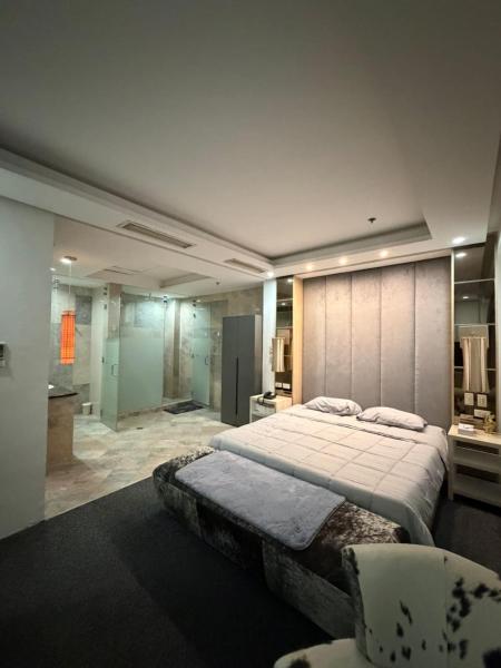The Penthouse Hotel And Residences - Angeles