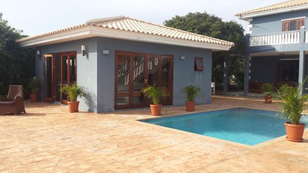 Great Hill View Apartment - Curaçao