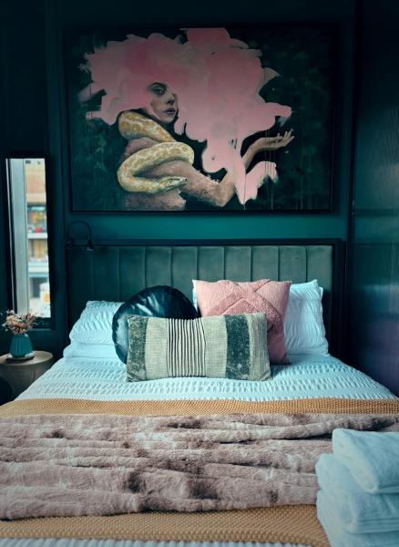 Green Rooms Braddon - Designer Micro Apartments - Canberra