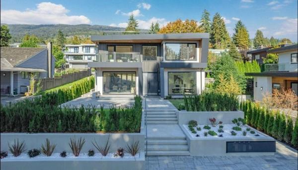 Modern Mountain View Villa - Bowen Island
