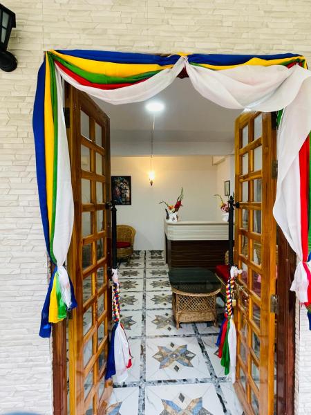Aryatara Homestay - カリンポン
