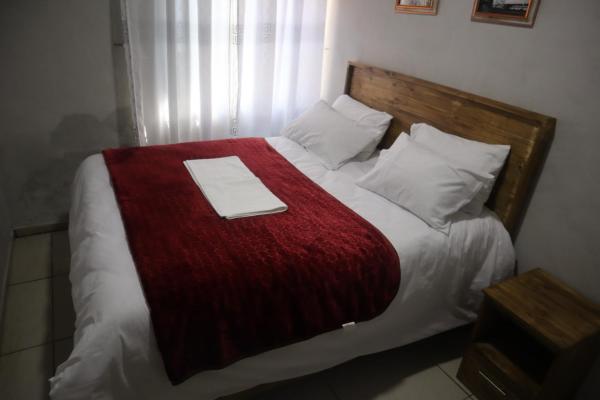 Jozi Corner Rooms & Geusthouse - Johannesburg