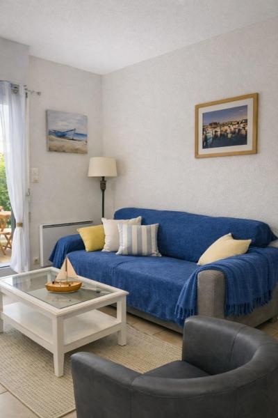 Centre Ville De Sarzeau, Appartement Au Calme Avec Jardinet Et Parking Privé - Île d'Arz