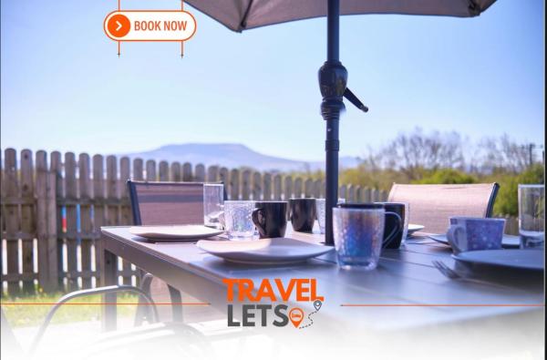 3 Bedroom Coastal Retreat By Travel Lets Holiday Homes Bundoran Near Beaches & Surf - Bundoran