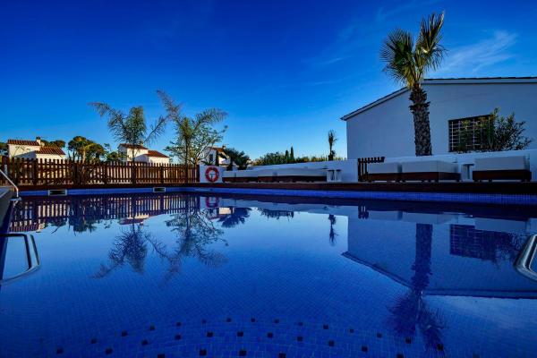 Apartaments La Palmera, Terrace & Pool - Albons