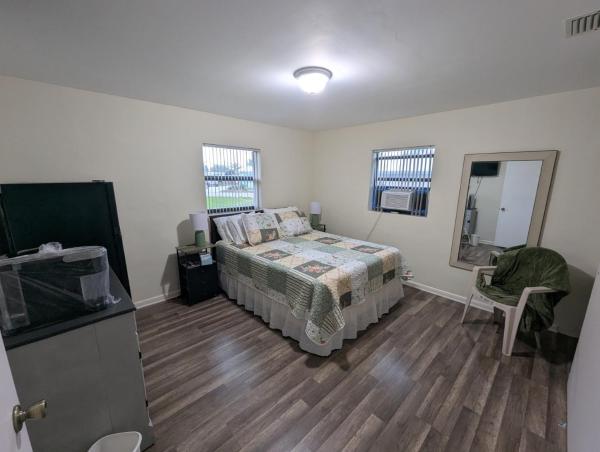 Small Town Florida Homestay - Stuart, FL