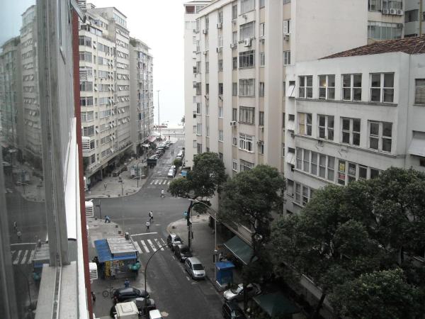 Quarto Com 1 Garagem Coberta 3 Minutos Do Metrô E 80 Metros Da Praia De Copacabana - Rio de Janeiro
