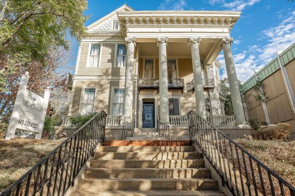 The Orchid Bed & Breakfast - Jackson, MS