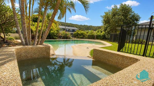 Oceanview Beachhouse -Panoramic Views + Large Pool - Newcastle