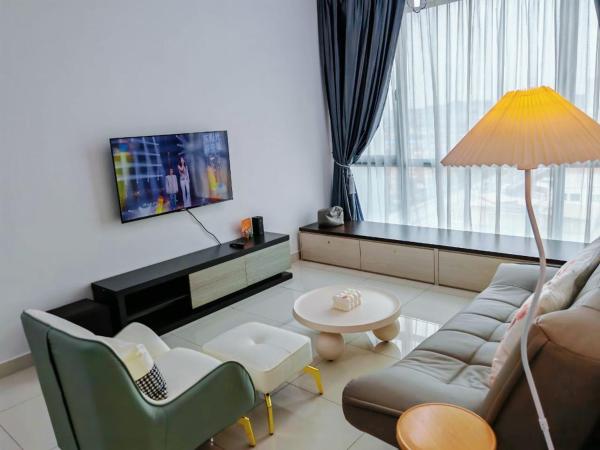 Sunway Greenfield Homestay - Kota Damansara