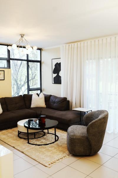 Self Checkin -Cozy & Stylish 2-bedroom Apartment In Jackal Creek - Muldersdrift