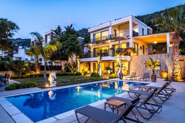 Luxury Villa With Private Pool In Central Bodrum - Bodrum