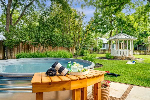 Vino Vida Spacious Home With Hot Tub - フレデリックスバーグ, TX