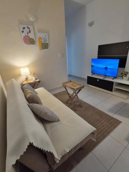 Elegant And Centrally-located Apartment In Asunción - 2c - Clorinda