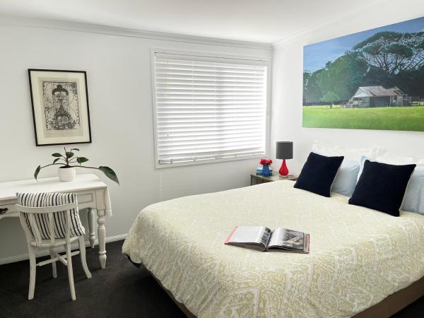 Nicole Guest House - Private Room & Bathroom - 6kms From City - Brisbane