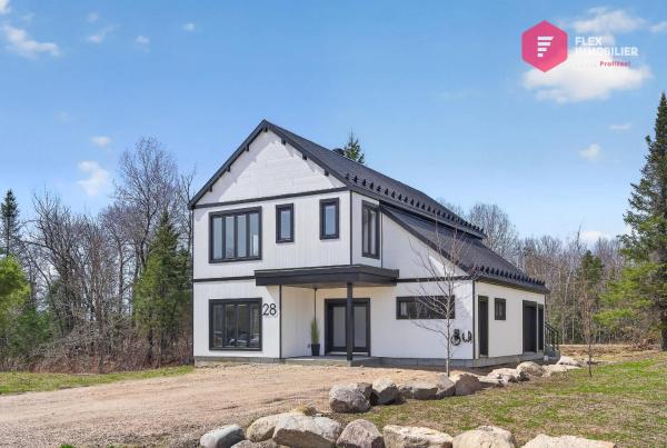 Tee Time - Chalet 2 Unités, Salle De Jeux, Golf, Piscines, 10 Pers - Resort Près De Québec - Portneuf