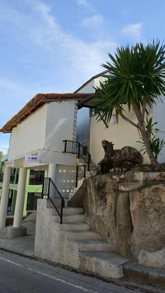 Dinosaur House - Ko Tao