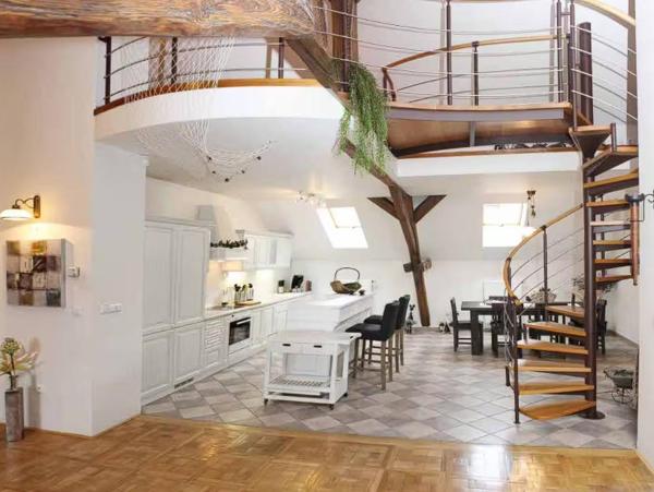 Perfectly Located For All Of Prague Attractions ! - Prague