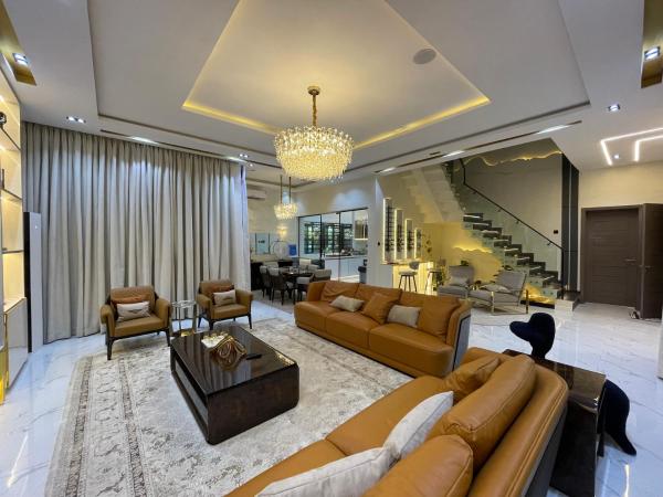 Luxury 5 Br Villa With Pool,cinema Lekki - Nigeria
