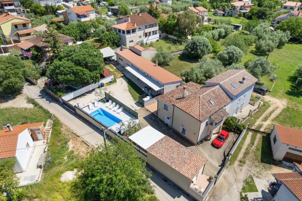 Villa Emma In Pula, Istria - By Istrabook - Pula