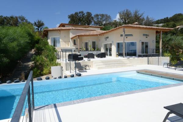 Villa With Pool, Jacuzzi, Sauna, Private Tennis - Porto-Vecchio